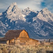 Using Colors to Create Depth & Direction